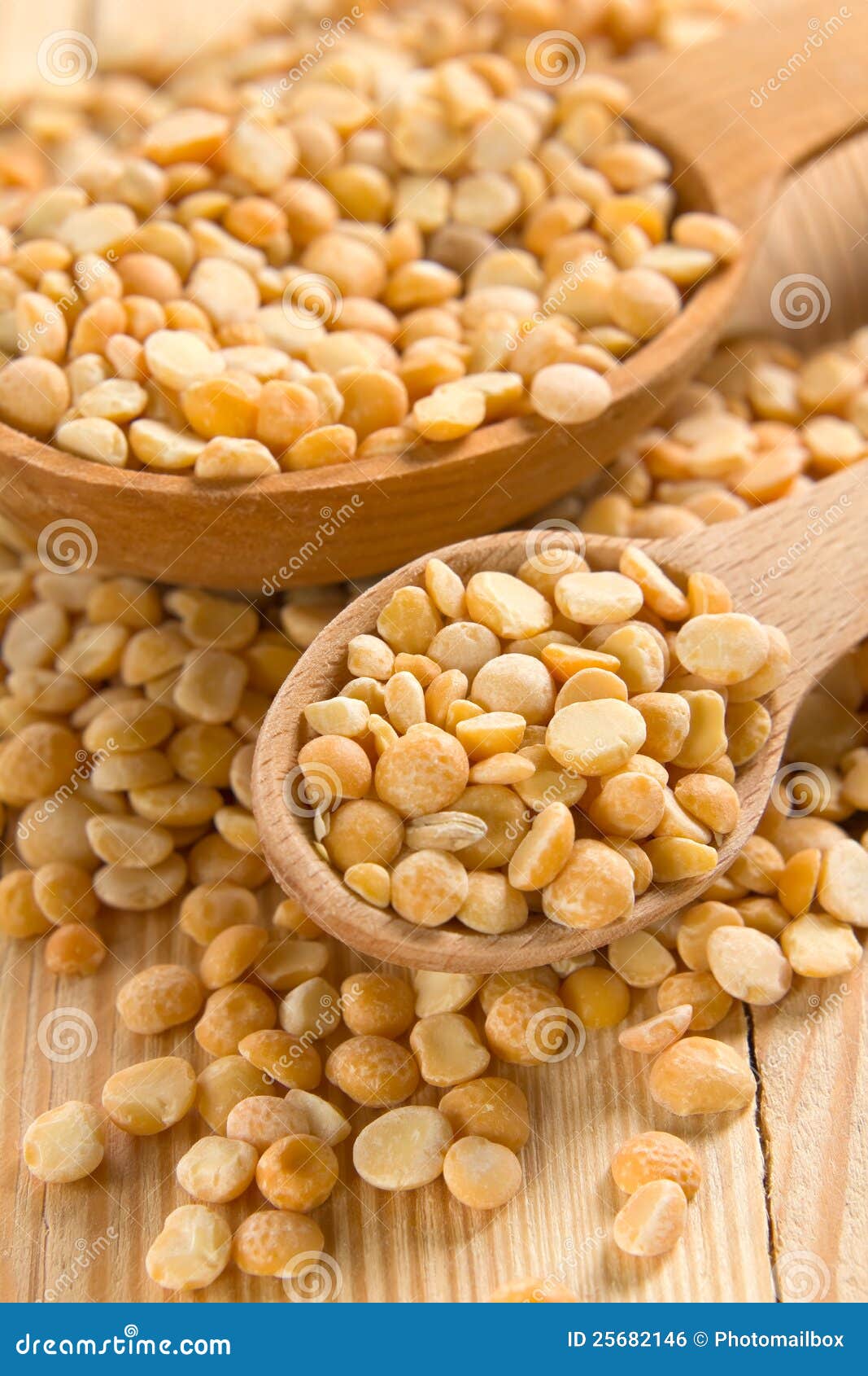 Dry Split Yellow Peas Royalty Free Stock Image - Image: 25682146