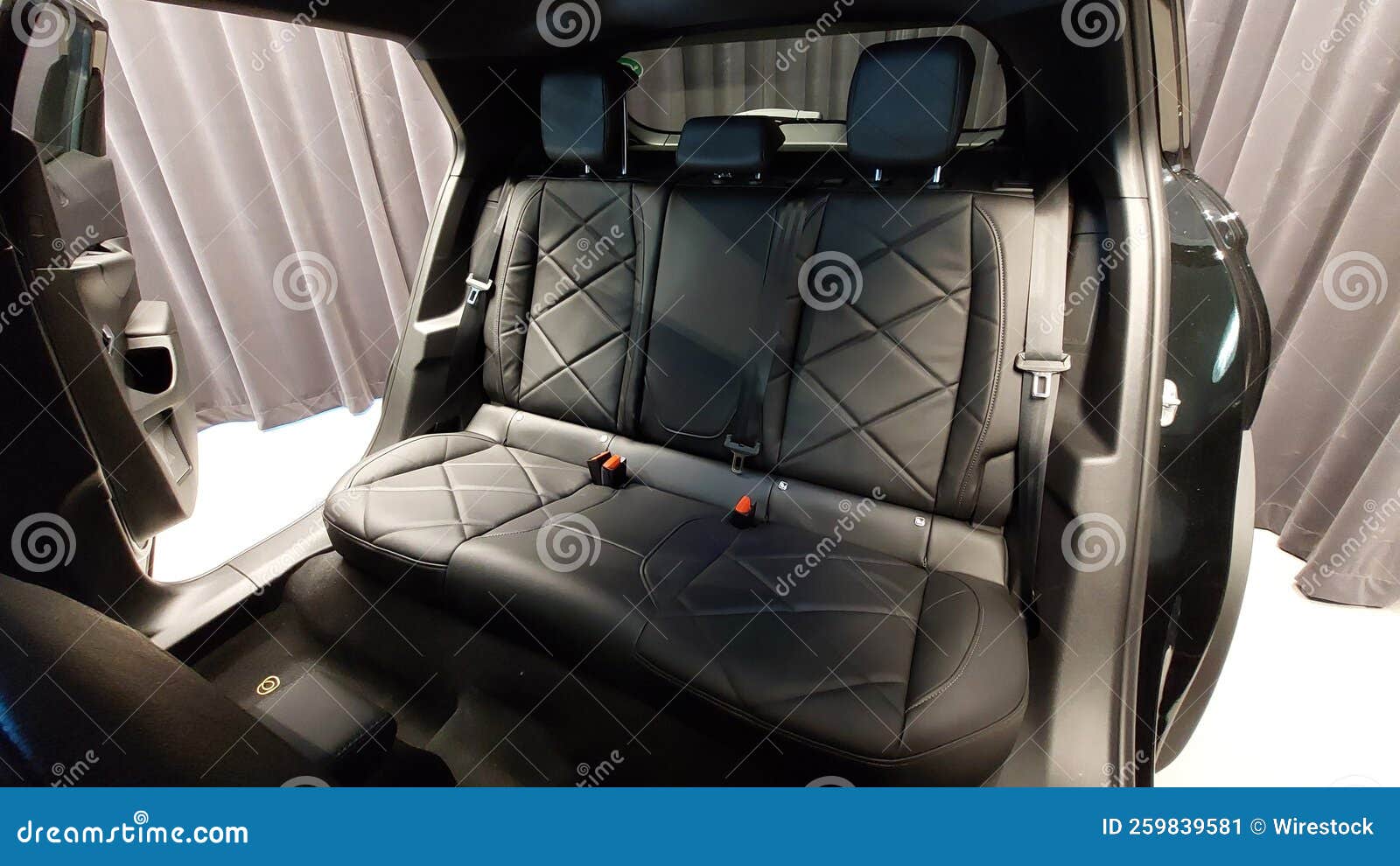 Ds d3 cross back 2022 2023 foto editorial. Imagen de retroceder - 259839581