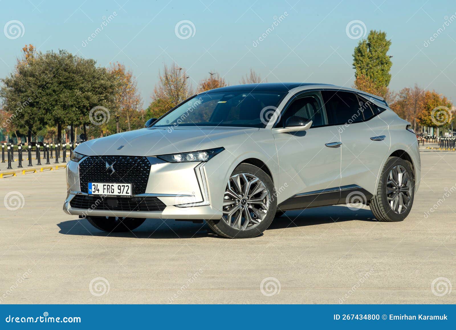 DS 4 editorial image. Image of citroen, luxury, tyre - 267434800