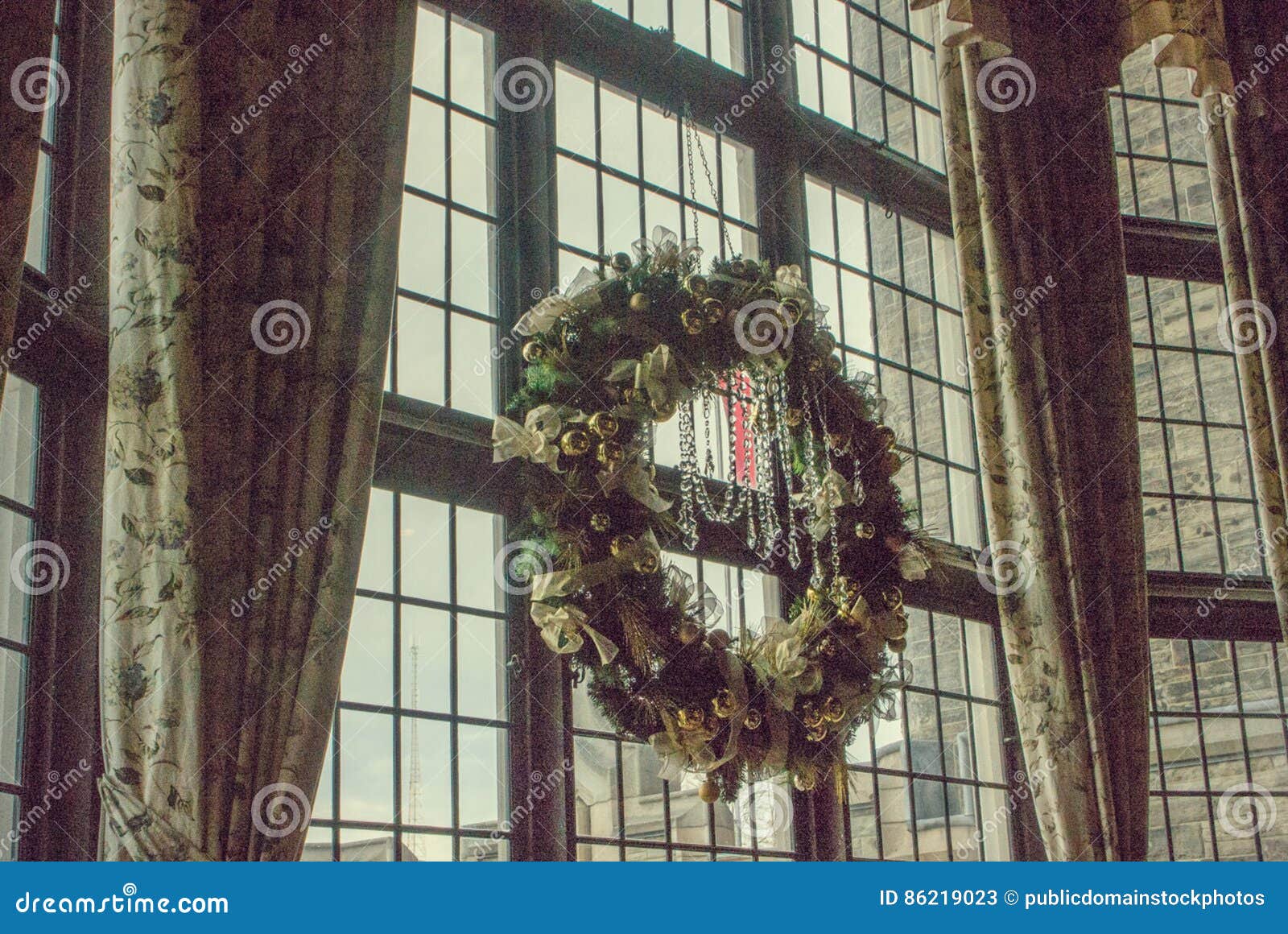 Building, Window, Branch, Twig Picture. Image: 86219023