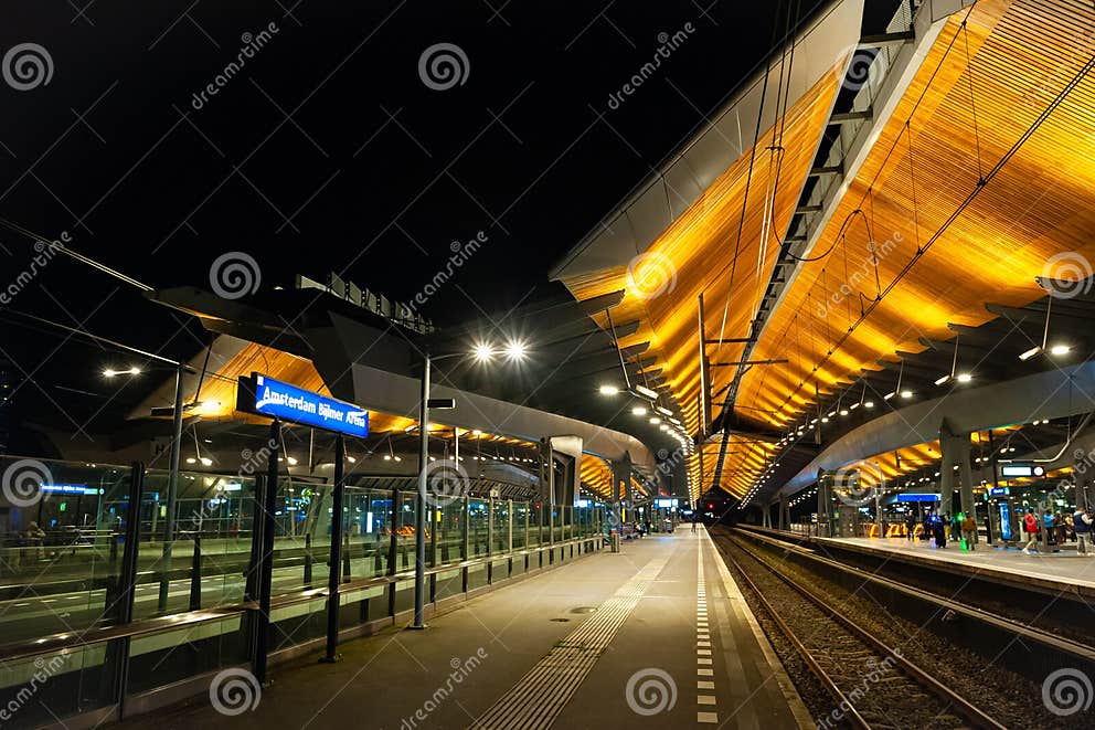 Converging Platforms and Railroad Tracks at Amsterdam Bijlmer Arena ...