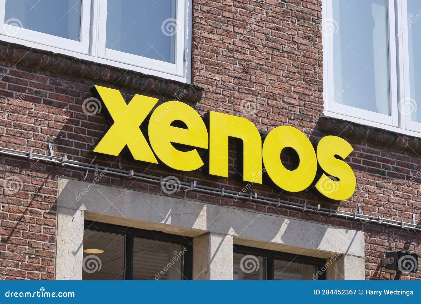 Xenos Logo on a Store in the Netherlands Editorial Photography - Image of sale, clothing: 284452367