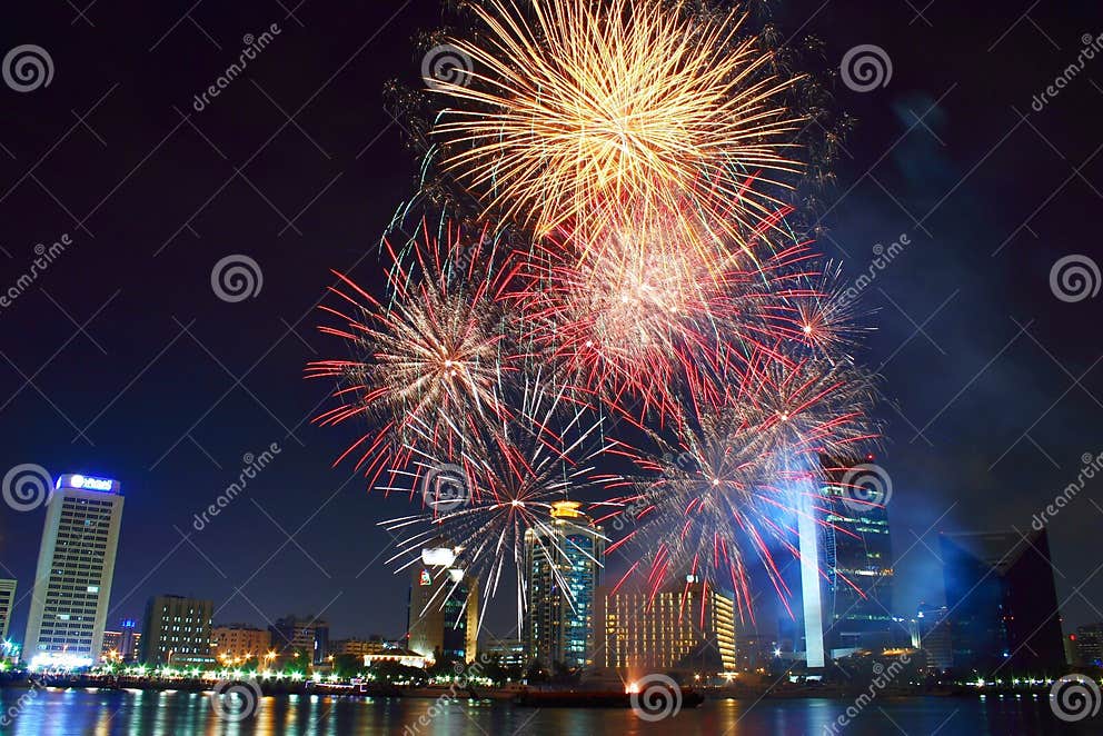 Dsf fireworks stock photo. Image of exposure, deira, shopping - 4351548
