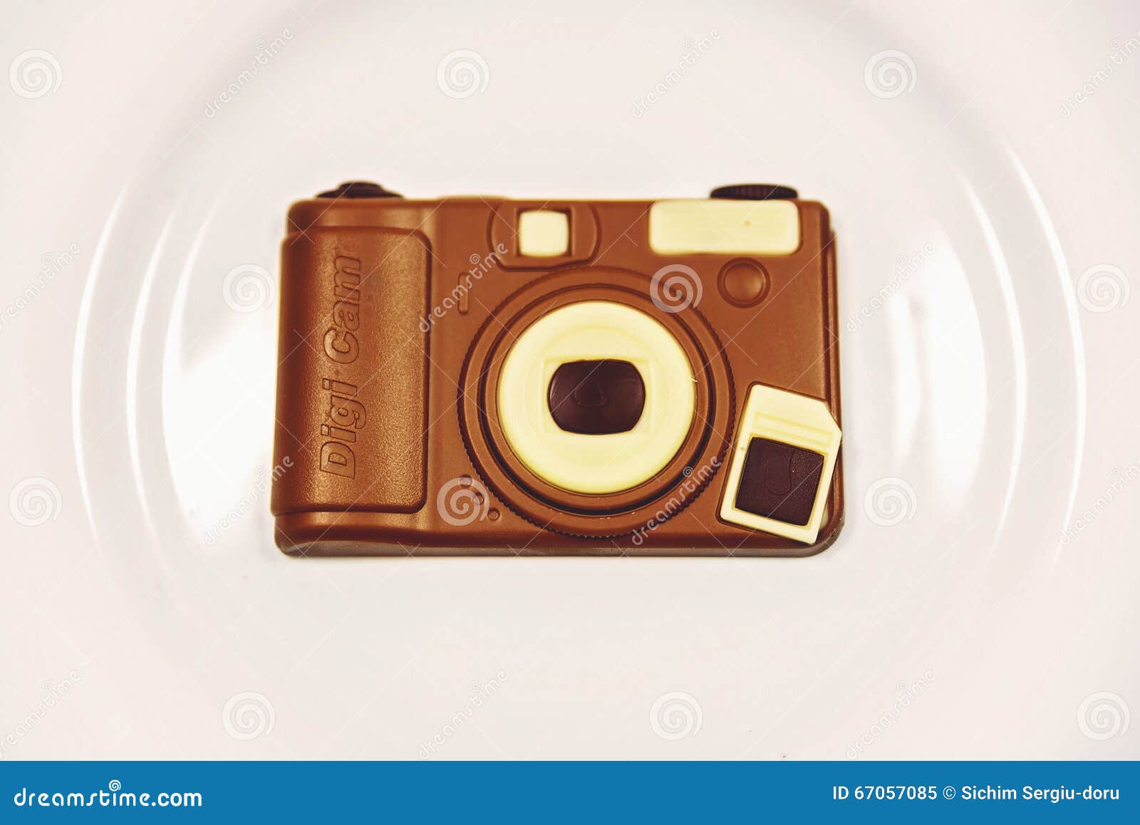 DSLR Camera Shaped Chocolate Stock Image - Image of milk, shaped: 67057085