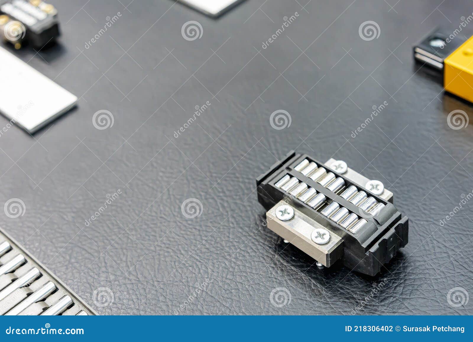 Dual Roller Compact Linear Guide For High Load Performance And Rigidity ...