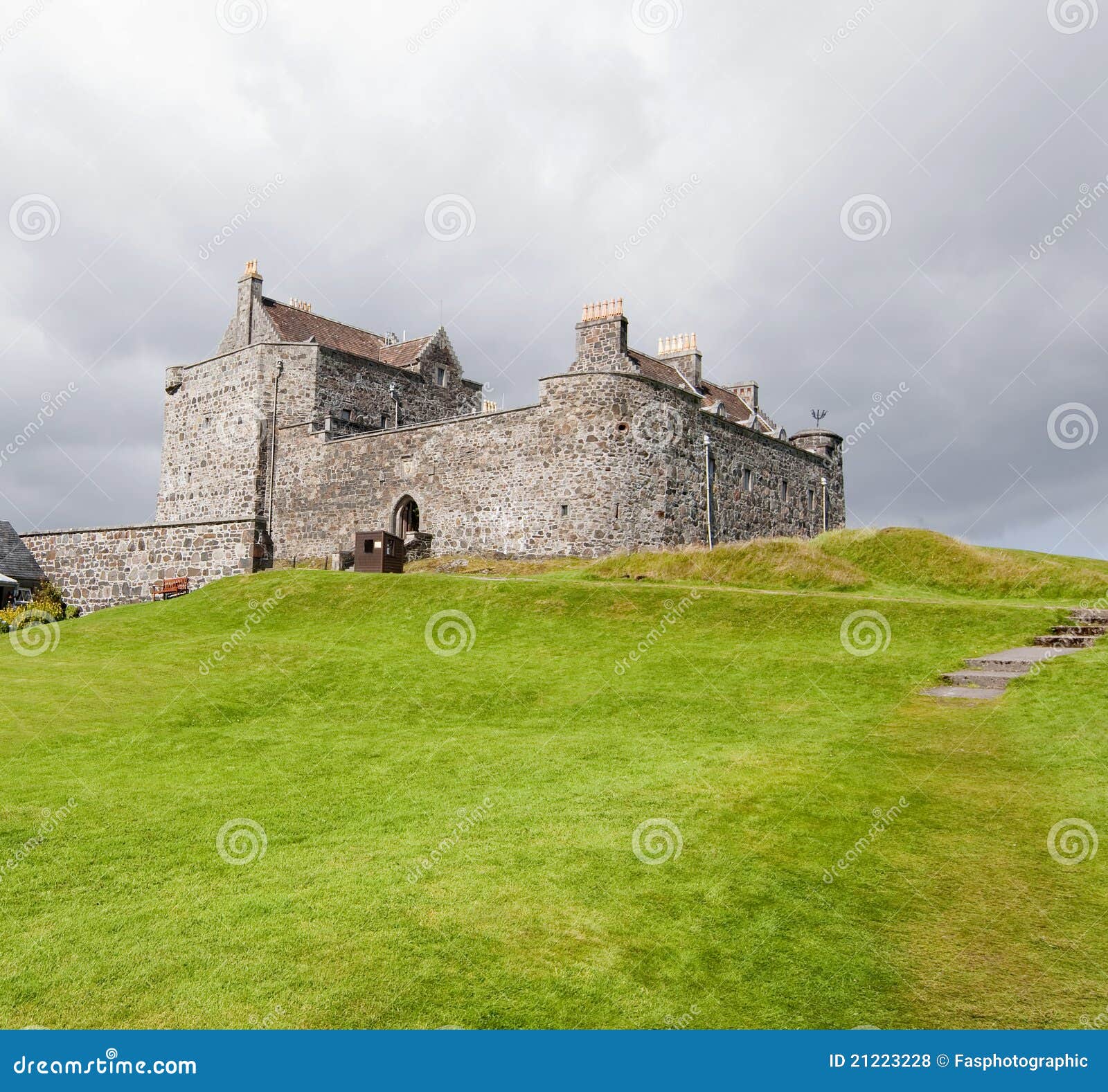 Duart castle stock photo. Image of tourist, tourism, historic - 21223228
