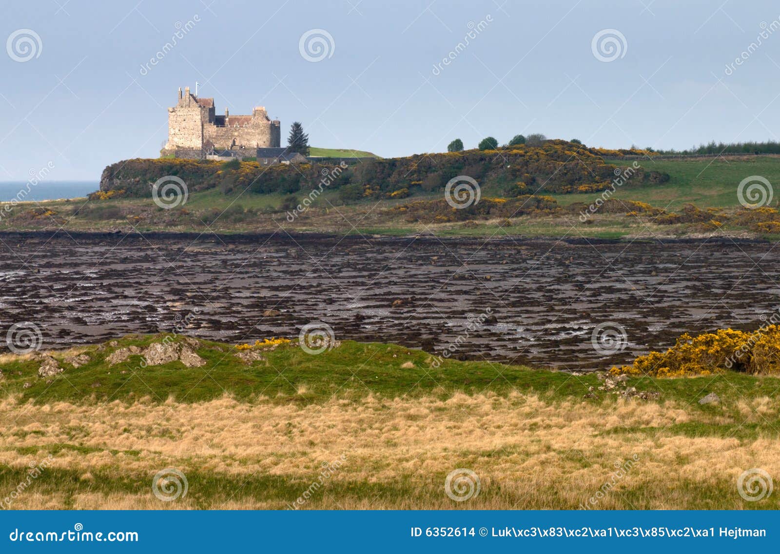 Duart castle stock photo. Image of island, scotland, coast - 6352614