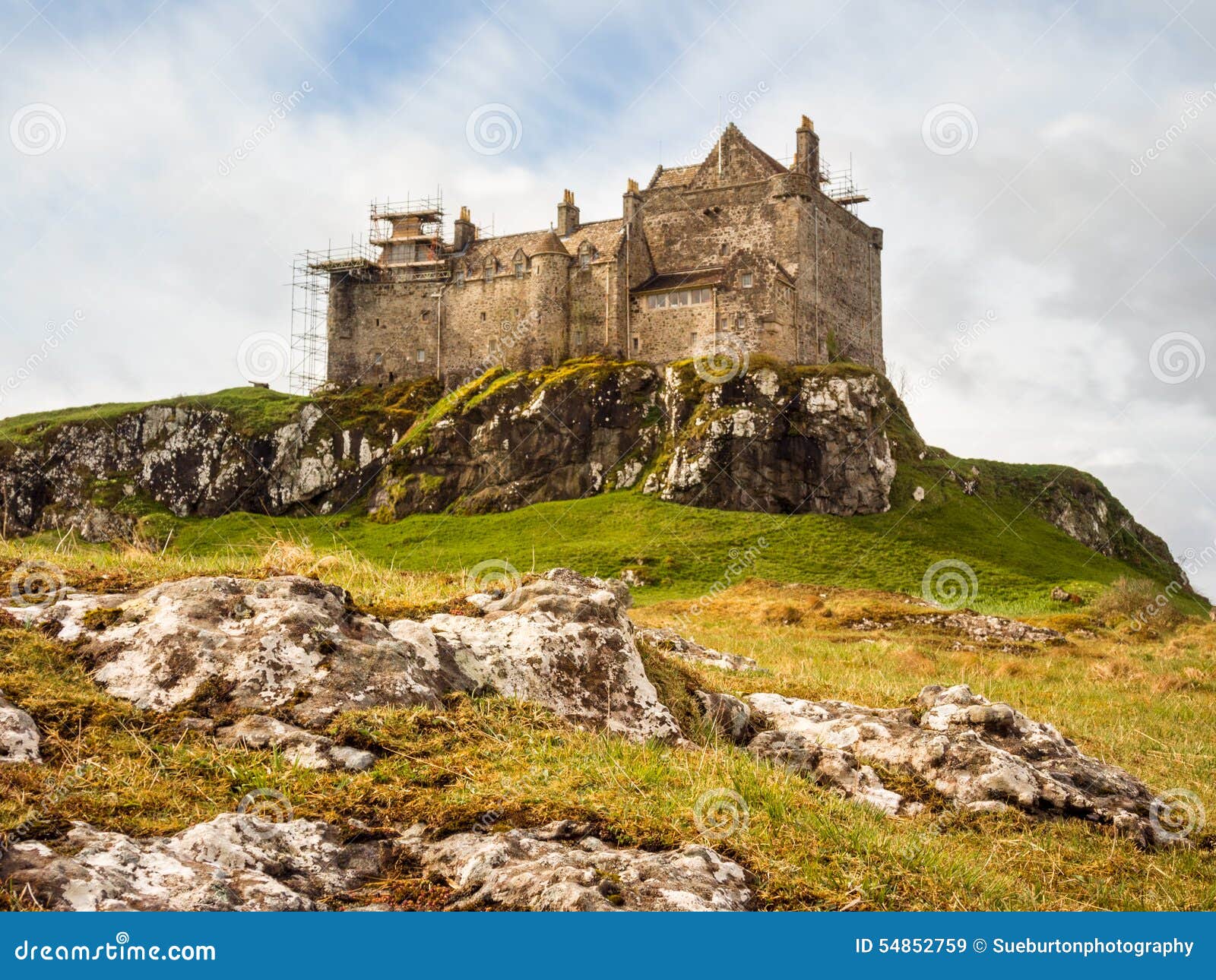 Duart castle stock image. Image of film, sean, entrapment - 54852759
