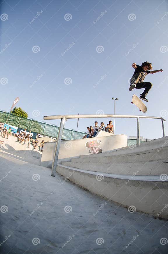 Duarte Pombo editorial image. Image of contest, game - 25855305