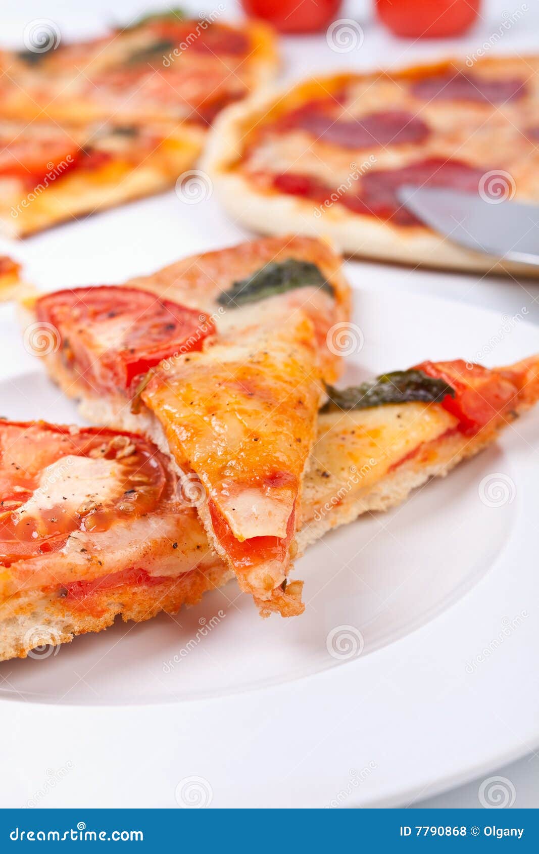 Duas Partes De Close Up Da Pizza Foto de Stock - Imagem de alto ...
