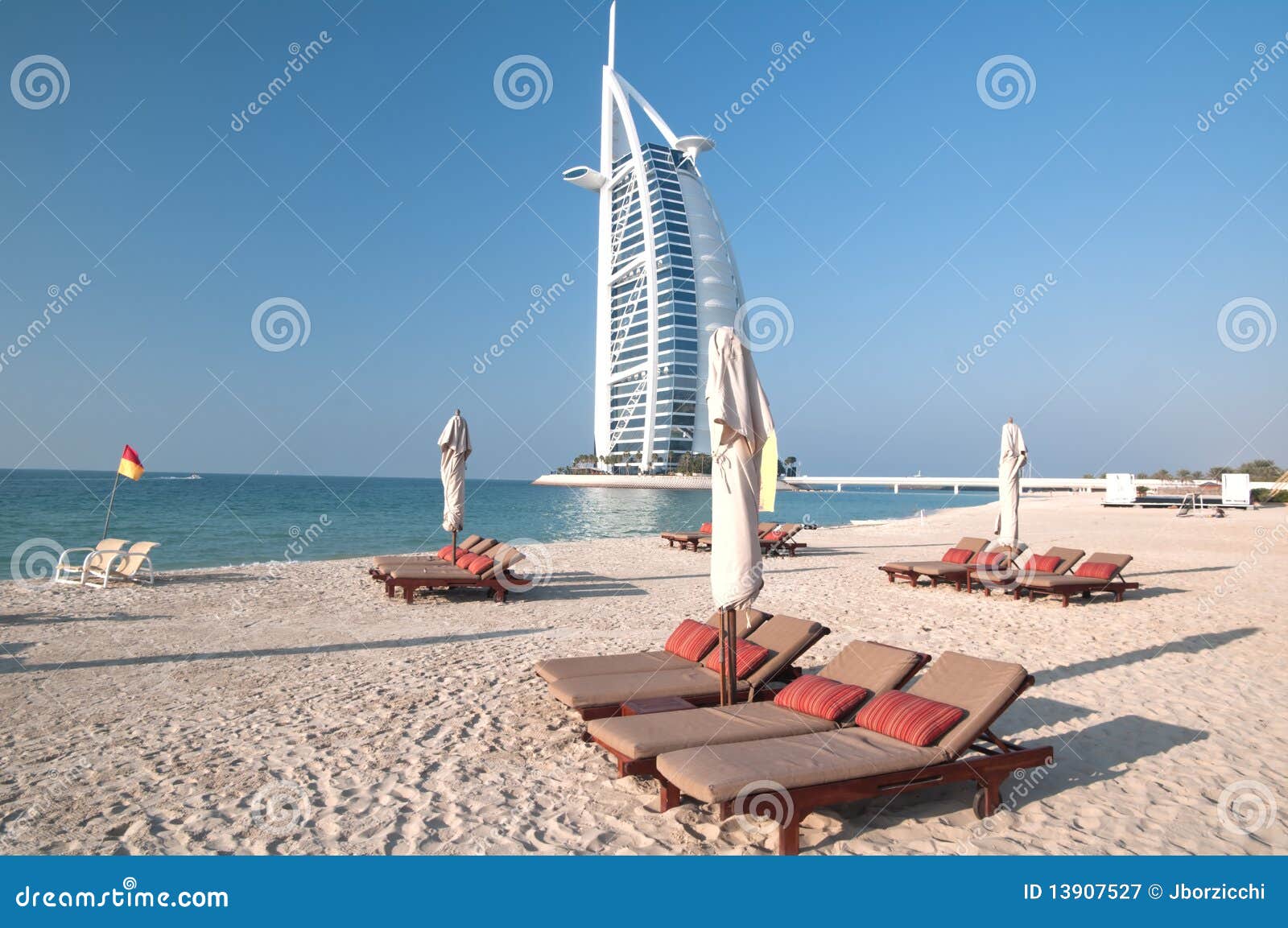 Dubai beach,UAE editorial photography. Image of star - 13907527