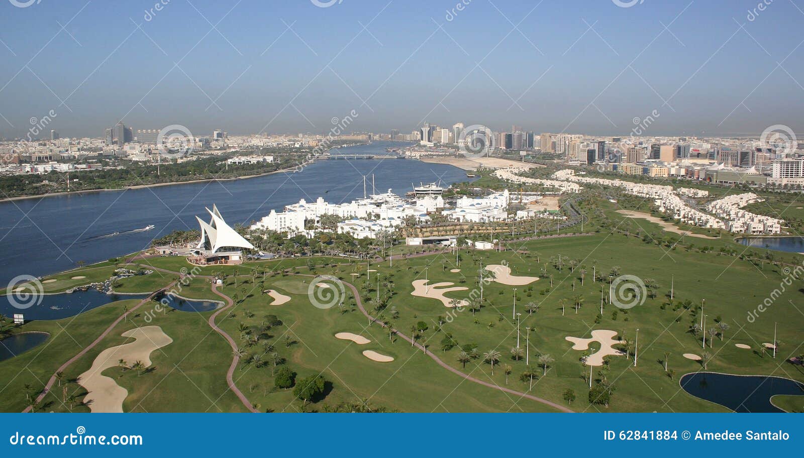 Dubai Emirates Golf Club editorial stock image. Image of parking - 62841884