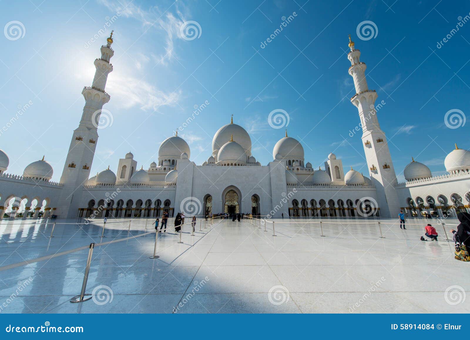 Dubai - JANUARY 9, 2015: Sheikh Zayed Mosque on Editorial Stock Image ...