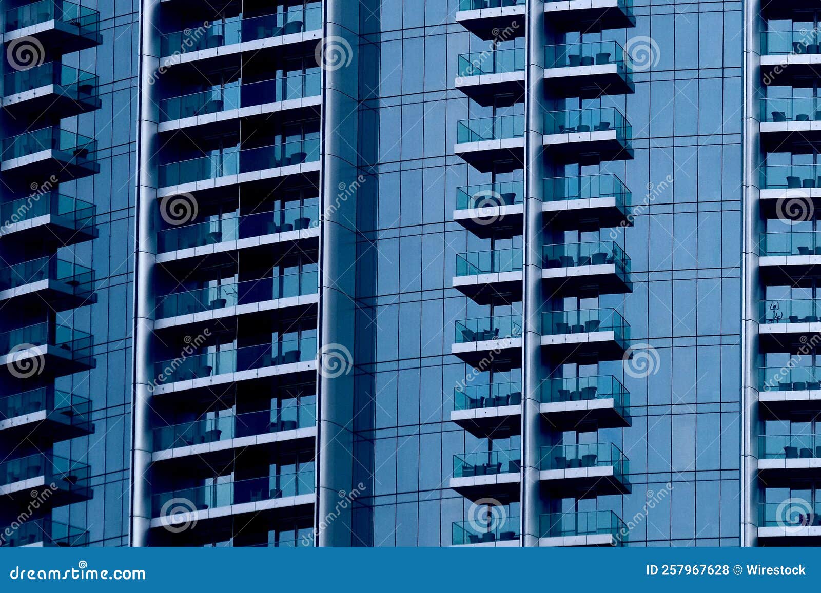 Dubai, la linea del centro fotografia stock editoriale. Immagine di ...