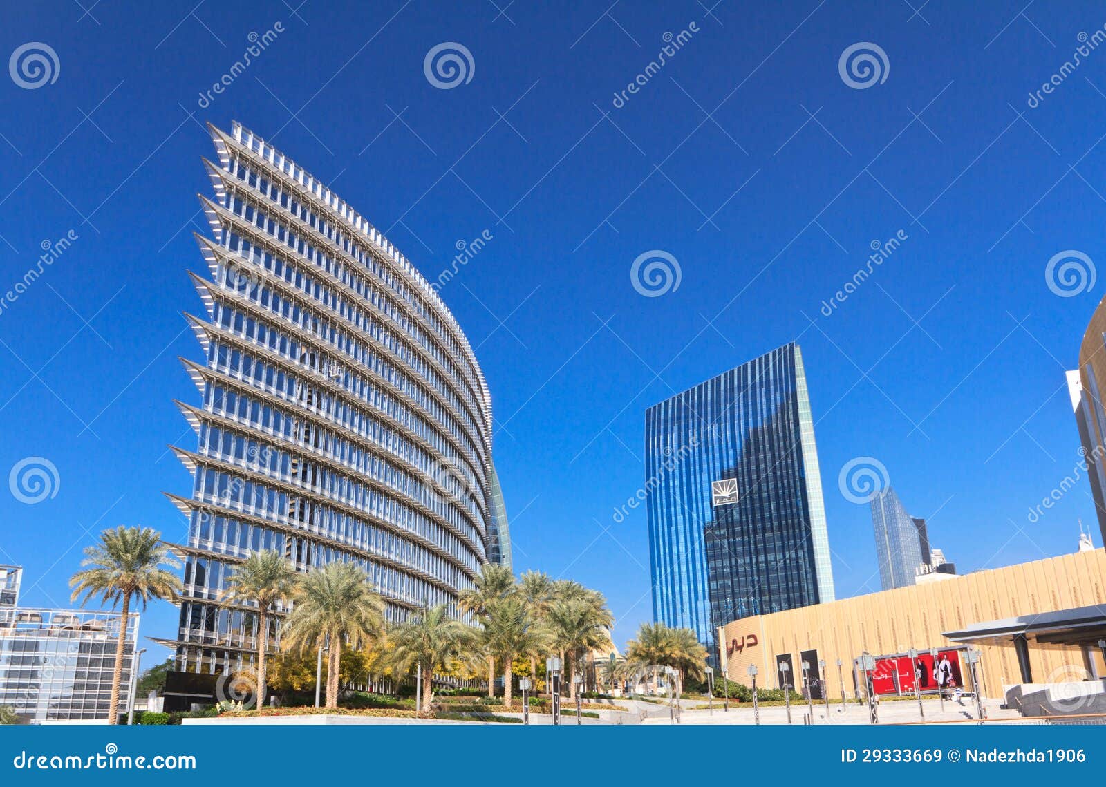 Dubai mall editorial stock image. Image of center, pool - 29333669