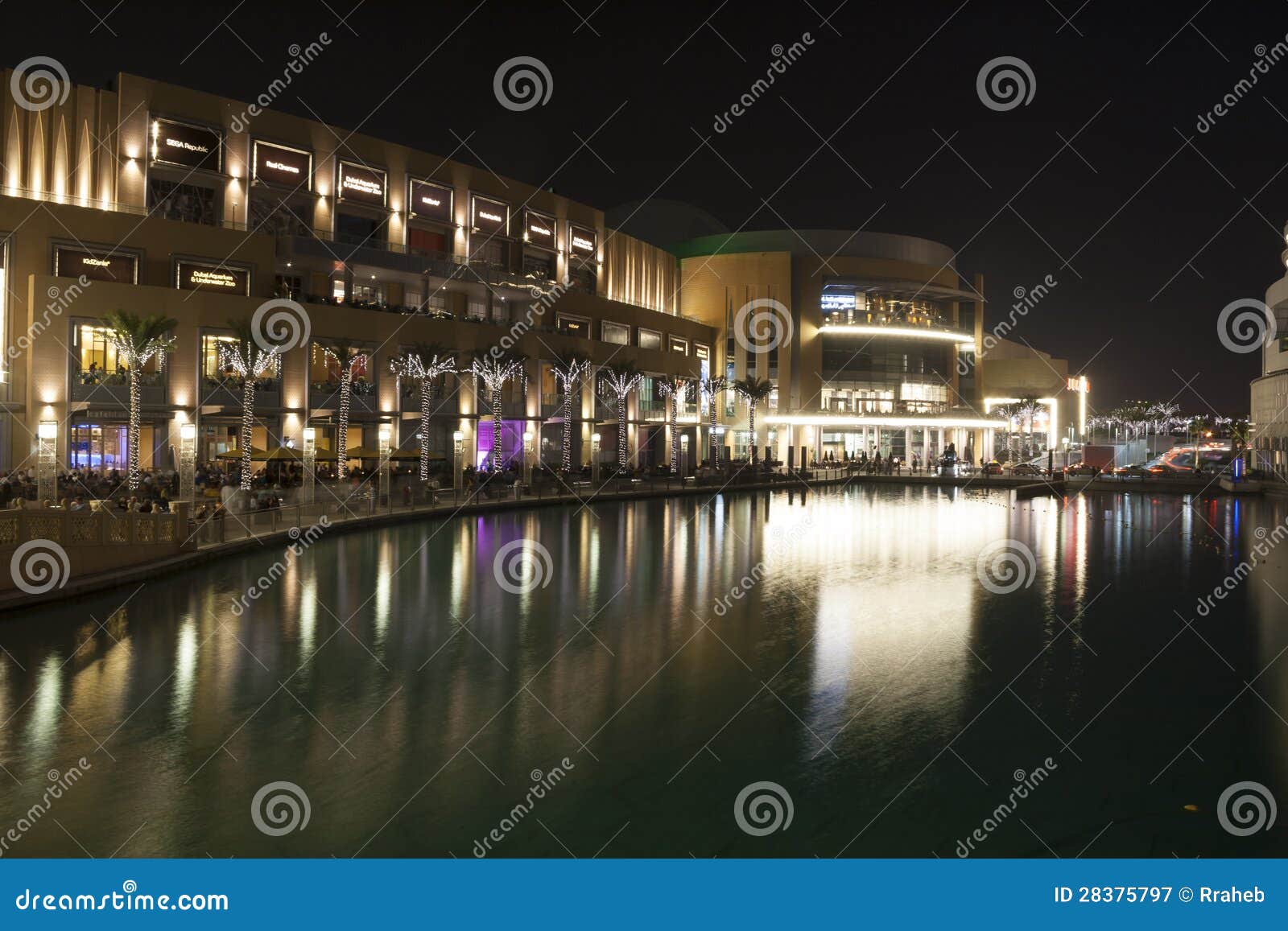 Dubai Mall at Night editorial photography. Image of mall - 28375797