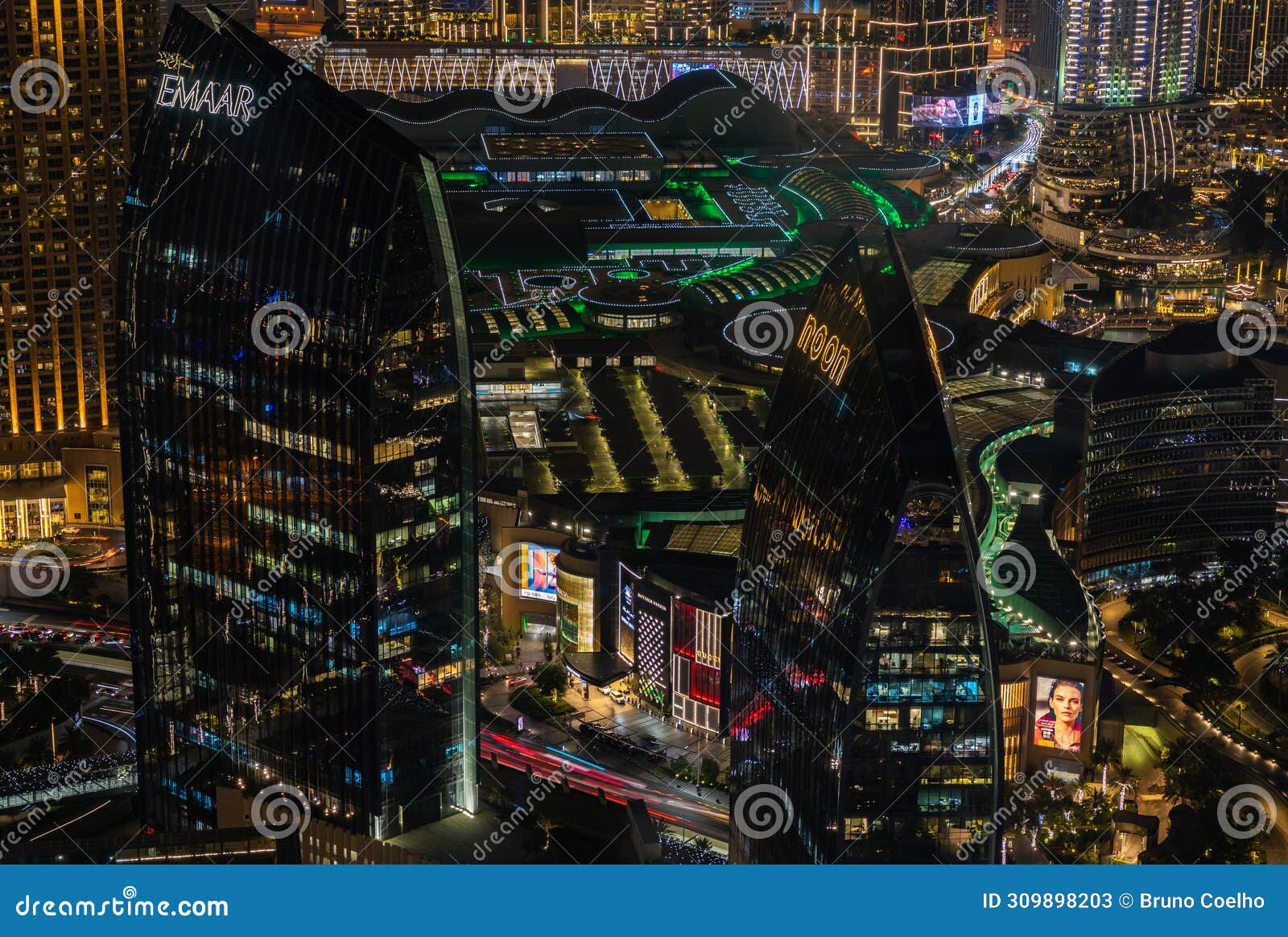 Dubai Mall at Night editorial stock photo. Image of downtown - 309898203