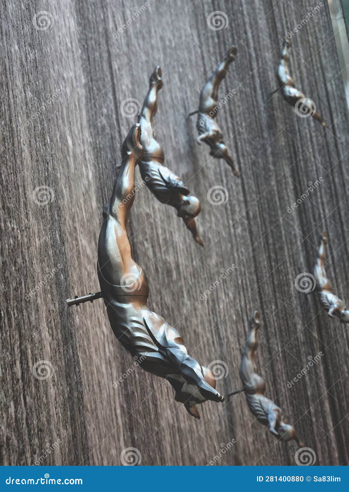 Dubai Mall water falls editorial image. Image of sculpture - 281400880