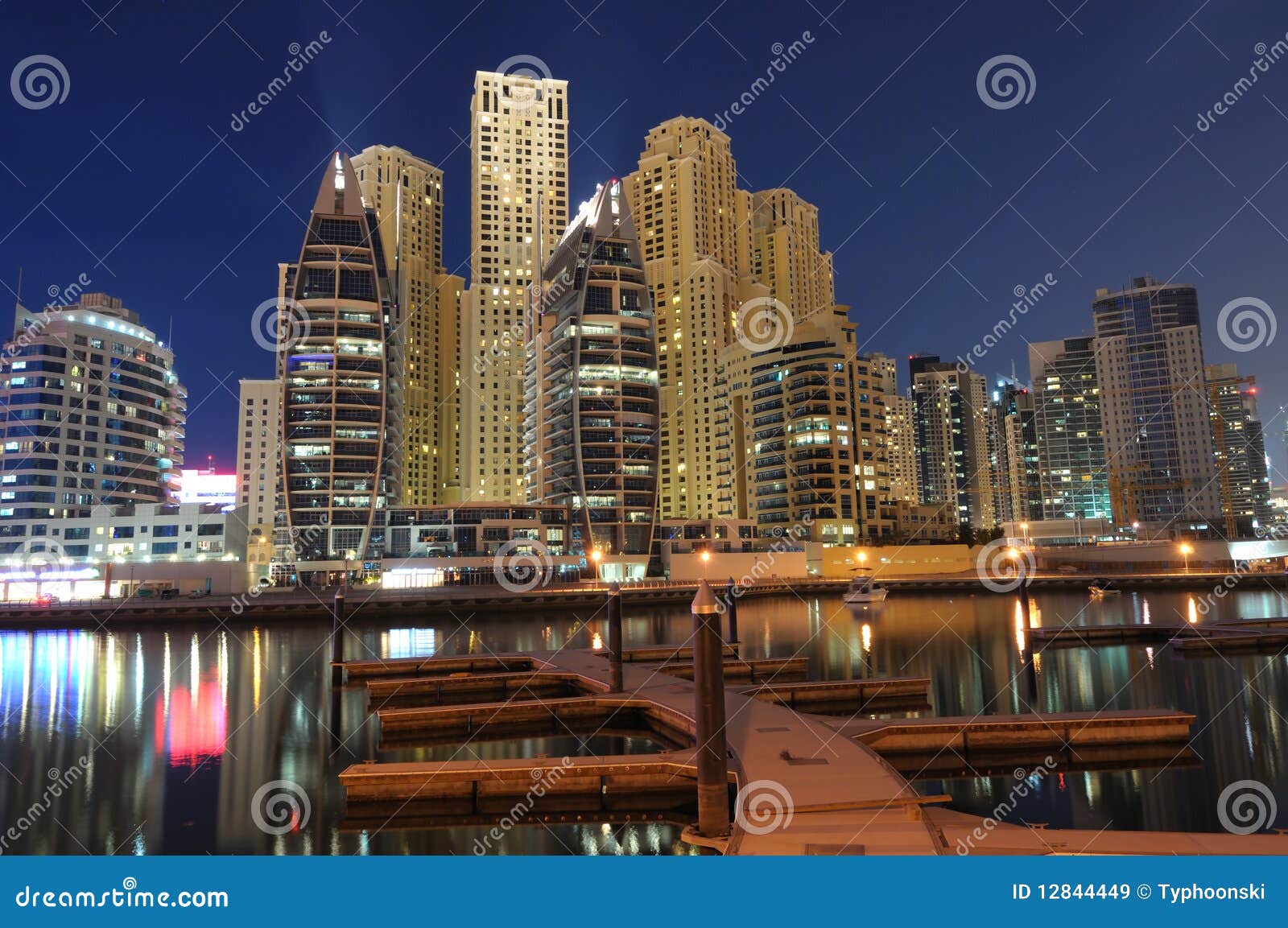 3,428 Dubai Residence Photos - Free & Royalty-Free Stock Photos from ...