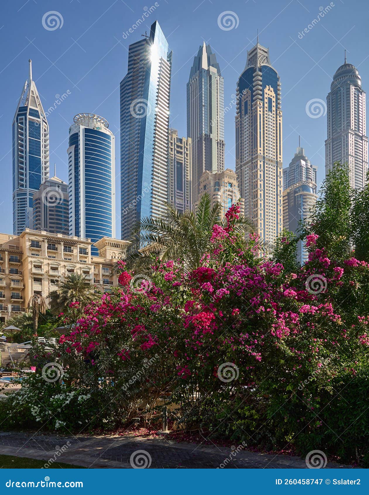 Dubai - Modern Architecture Editorial Photography - Image of middle ...