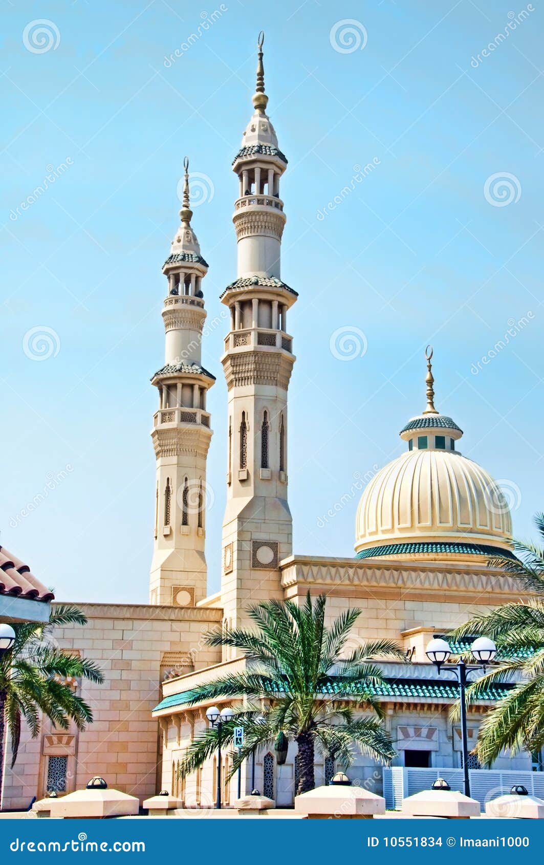 Dubai Mosque 2 stock photo. Image of church, east, architecture - 10551834