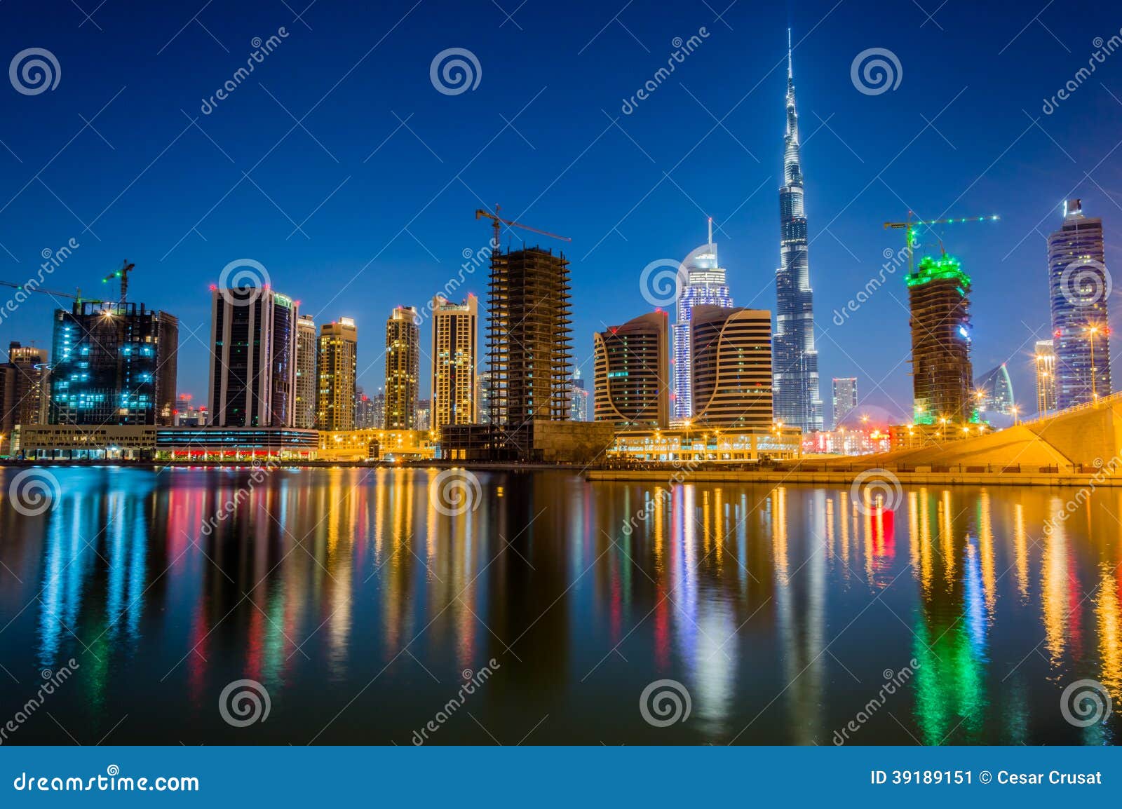 Dubai skyline stock image. Image of khalifa, cranes, colors - 39189151