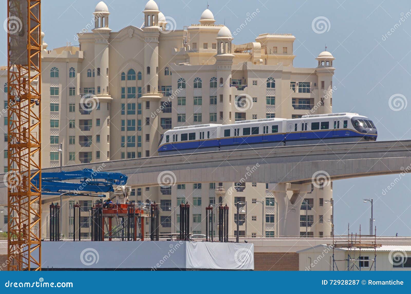 DUBAI, UAE - MAY 16, 2016: Palm Jumeirah Monorail Editorial Photography ...