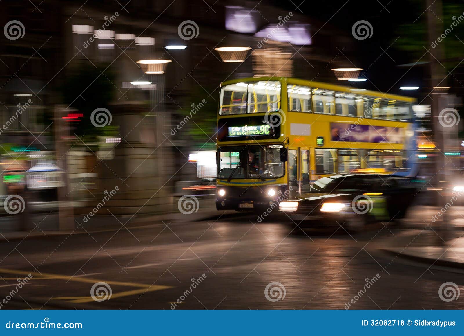 Dublin bus at night stock photo. Image of deck, transport - 32082718