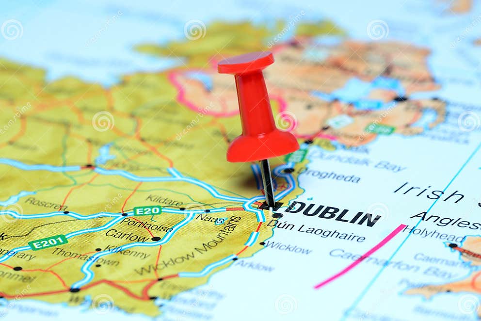 Dublin Fixou Em Um Mapa De Europa Foto de Stock - Imagem de curso ...