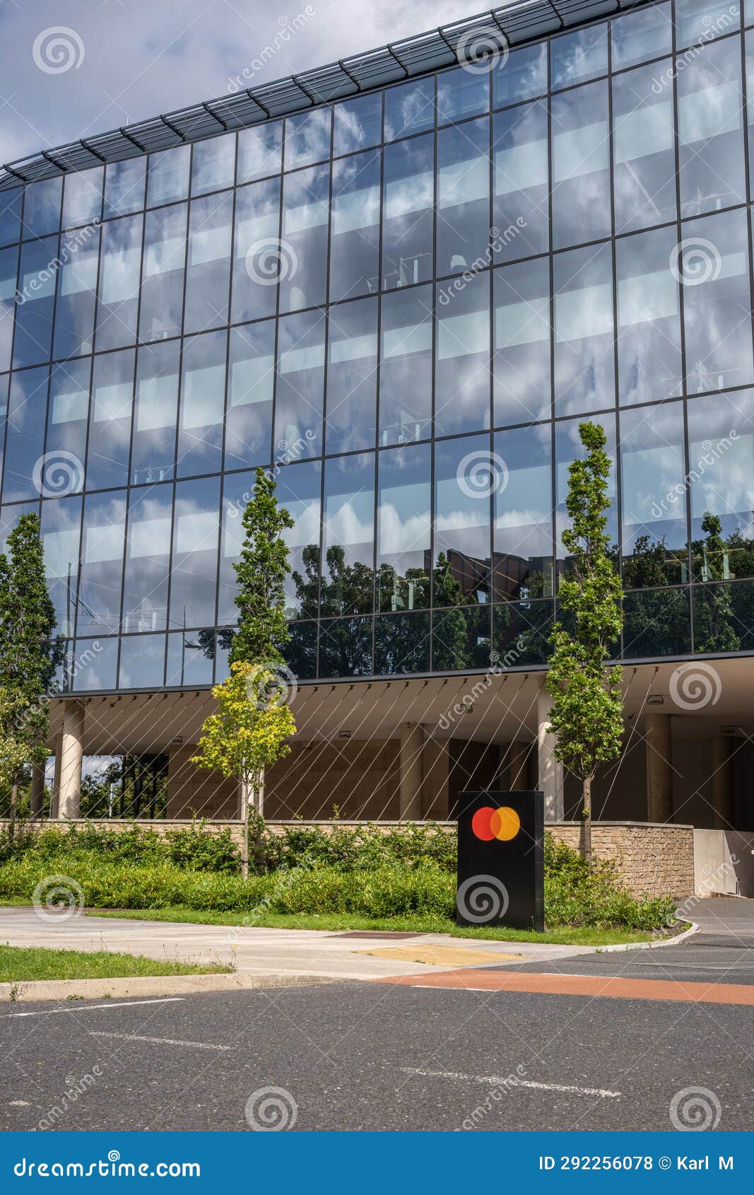 Dublin, Ireland, 21st August 2023. Mastercard Head Office in Dublin ...