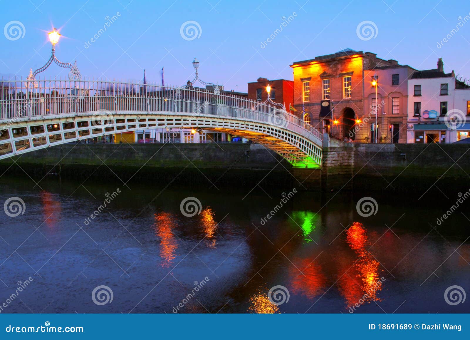 Dublin night stock image. Image of connection, illuminated - 18691689
