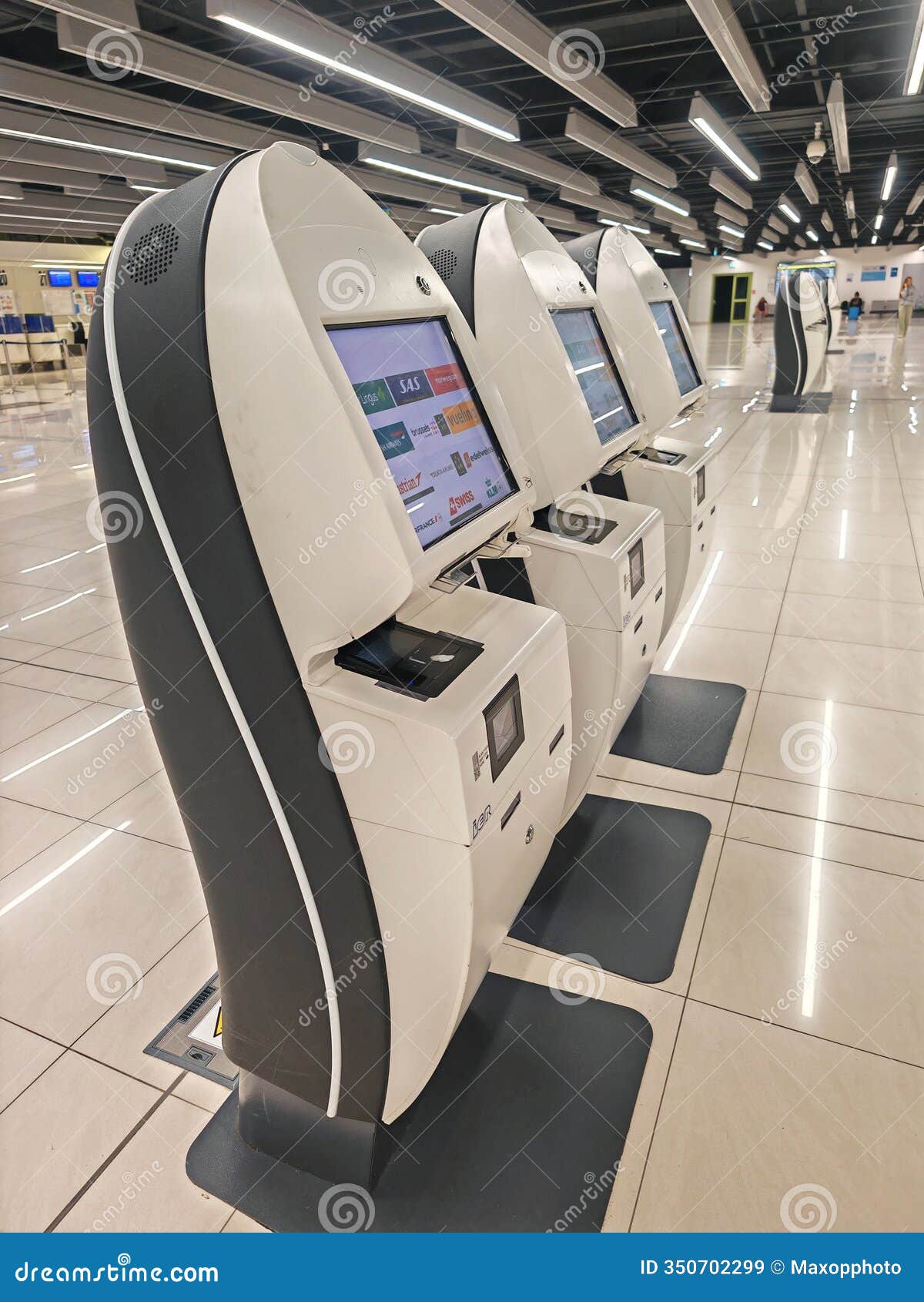 Self Check In Kiosks And Information Panels At Changi Airport Terminal ...