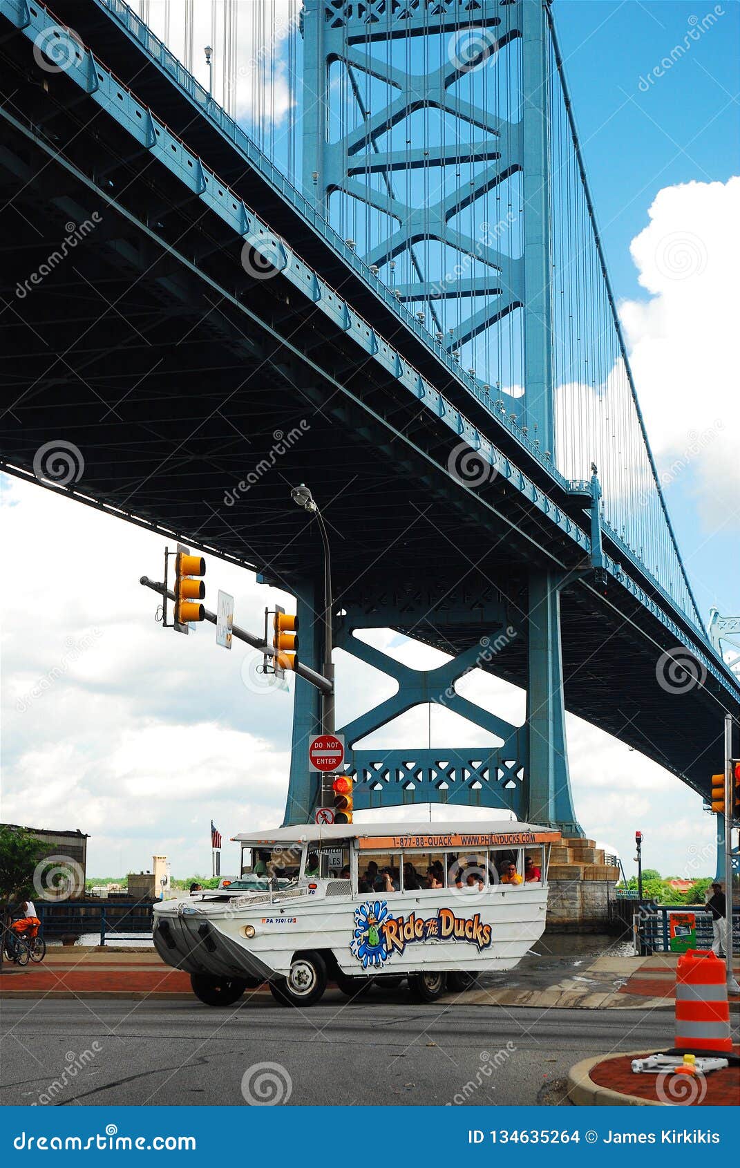Duck Mobile, Philadelphia editorial stock image. Image of benjamin ...