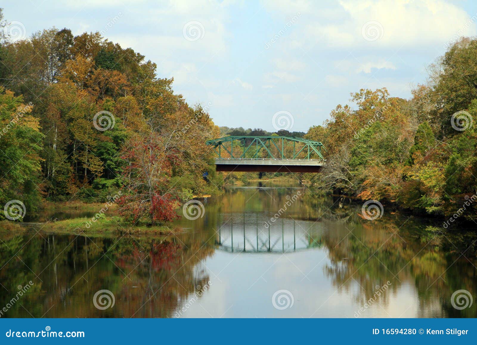 Duck River in MIddle Tennessee Stock Photo - Image of vacation, scenic ...