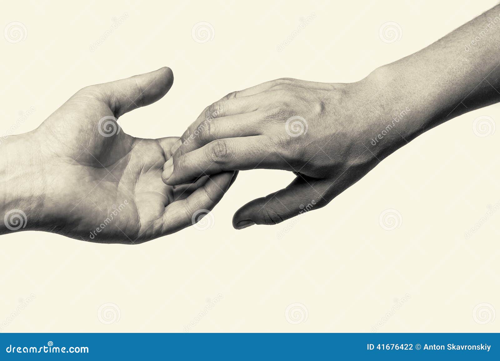 Due mani - separando fotografia stock. Immagine di amore - 41676422