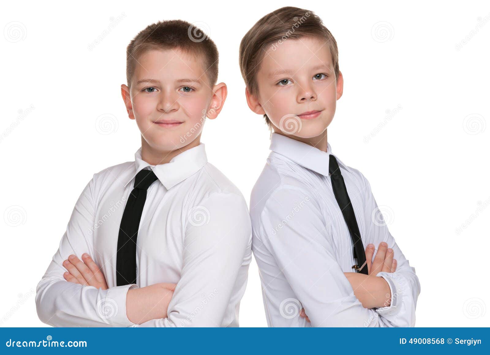 Due Ragazzi Bei Di Modo Giovani Fotografia Stock - Immagine di piacere ...