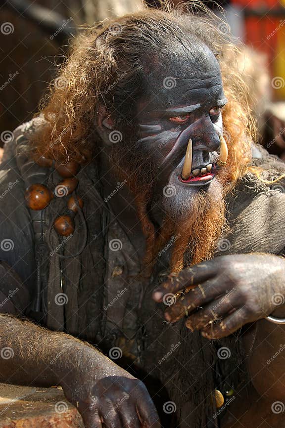 Duende foto de archivo. Imagen de animal, dientes, colgado - 128310