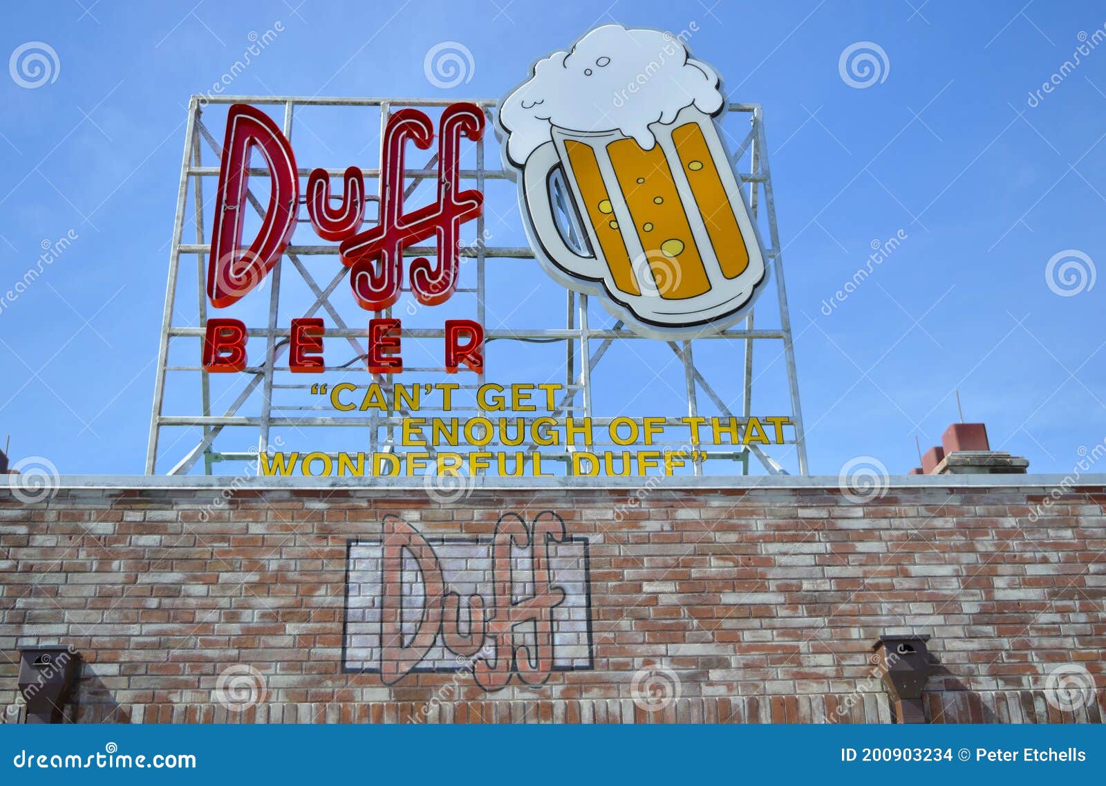 Duff beer sign editorial stock image. Image of outdoors - 200903234