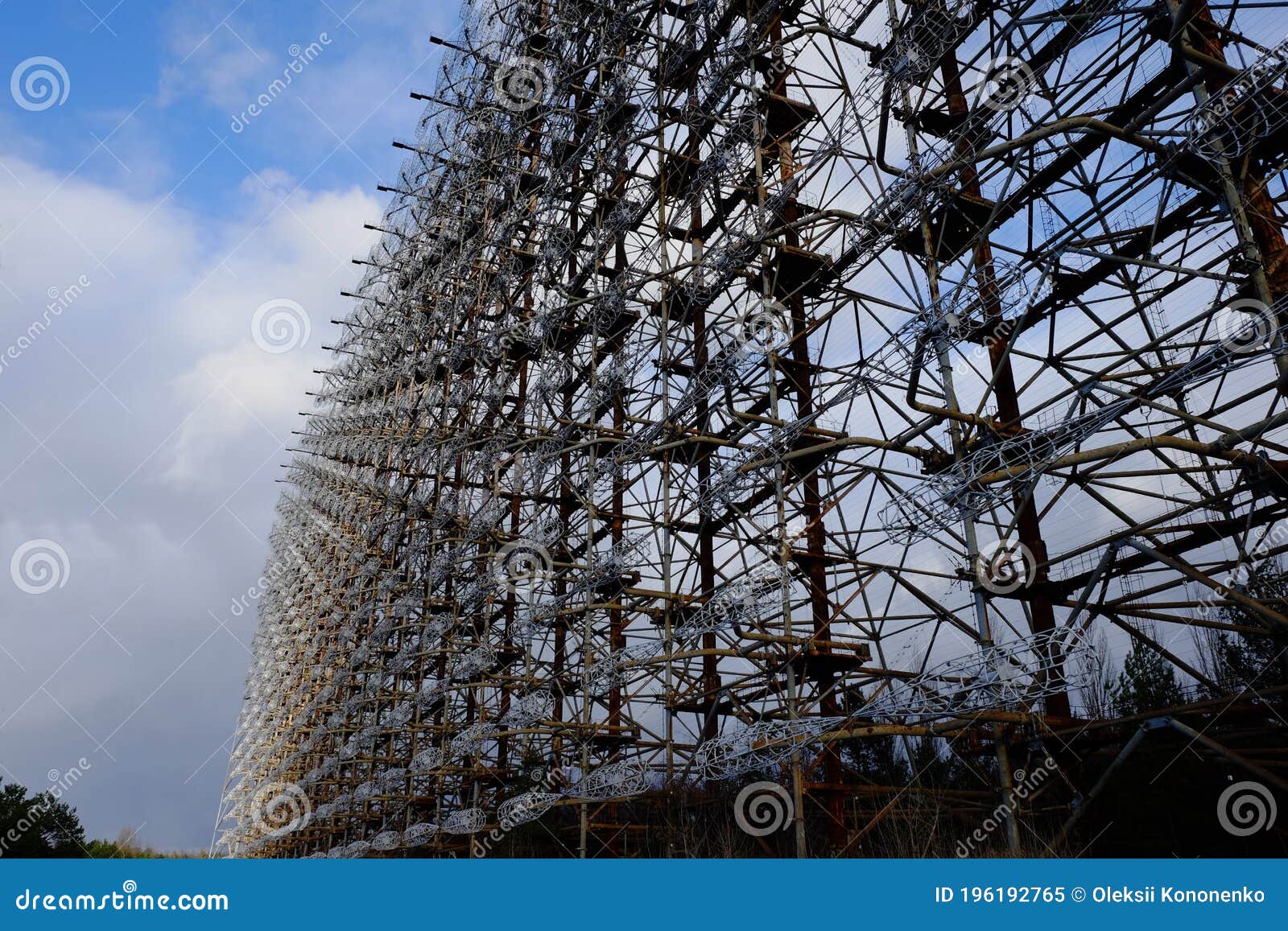 Duga-1 Soviet Surveillance Radar In The Chernobyl Exclusion Zone Stock ...
