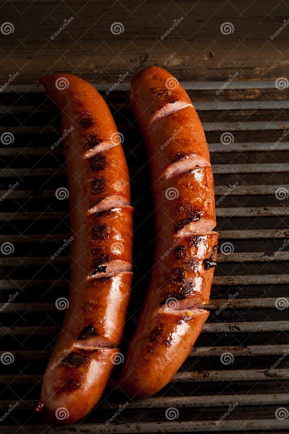 Duitse Worst stock foto. Image of plaat, rooster, duitsland - 14202218