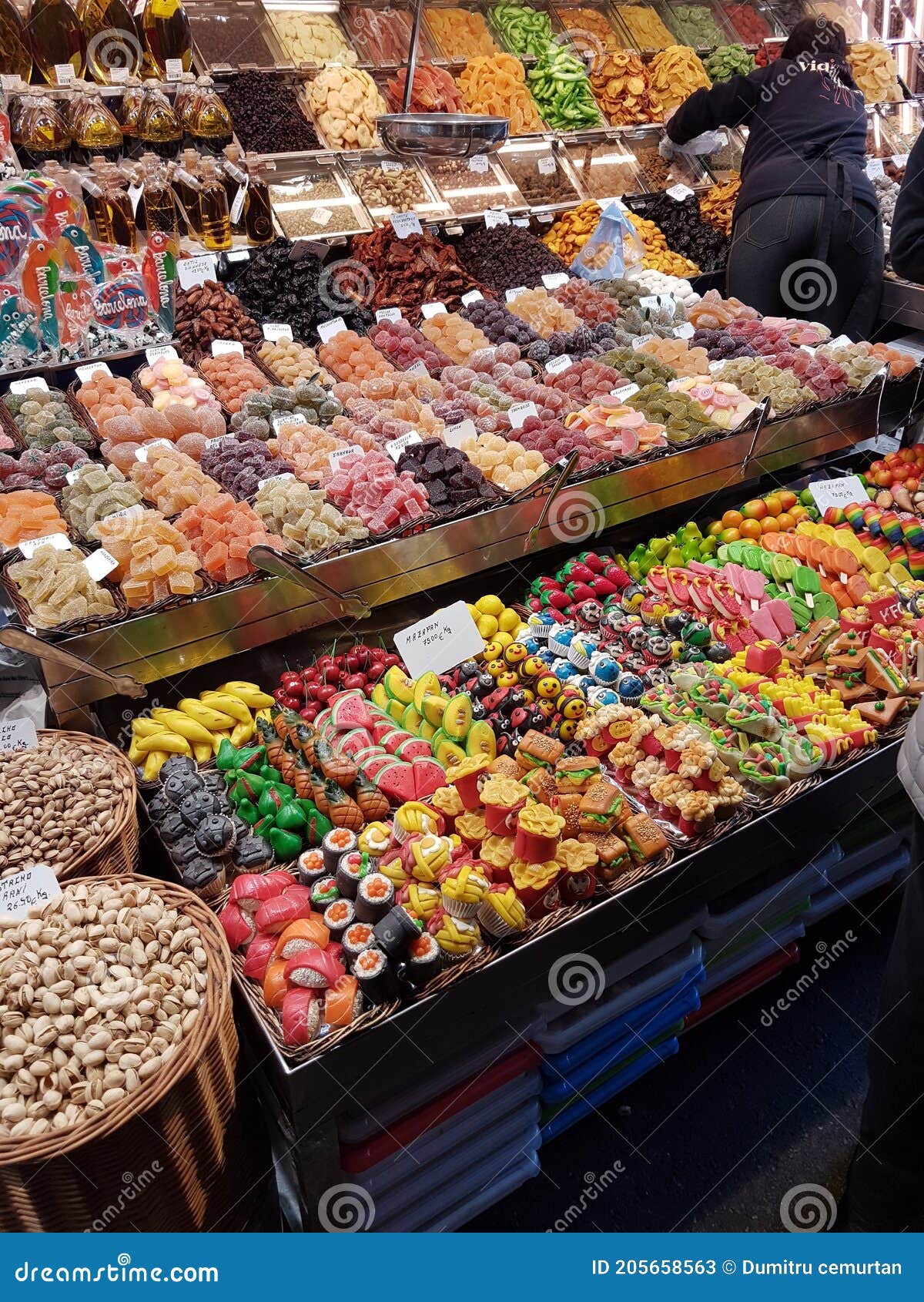 Dulces Barcelona Supermercato Foto de archivo editorial - Imagen de ...