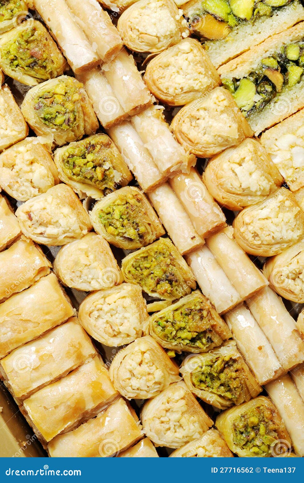 Dulces libaneses foto de archivo. Imagen de postre, miel - 27716562