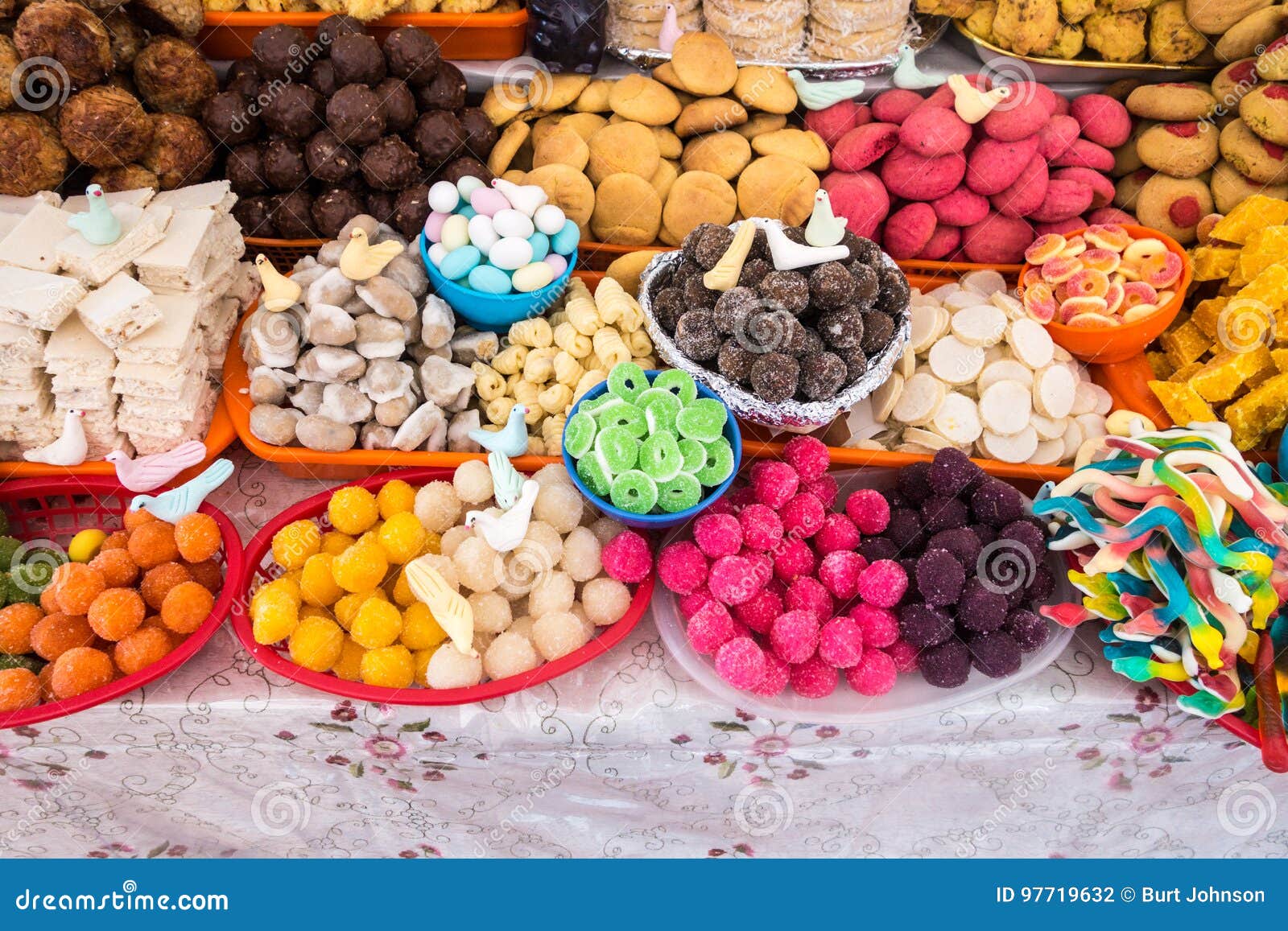 Dulces Tradicionales En Ecuador Foto de archivo - Imagen de grupo ...