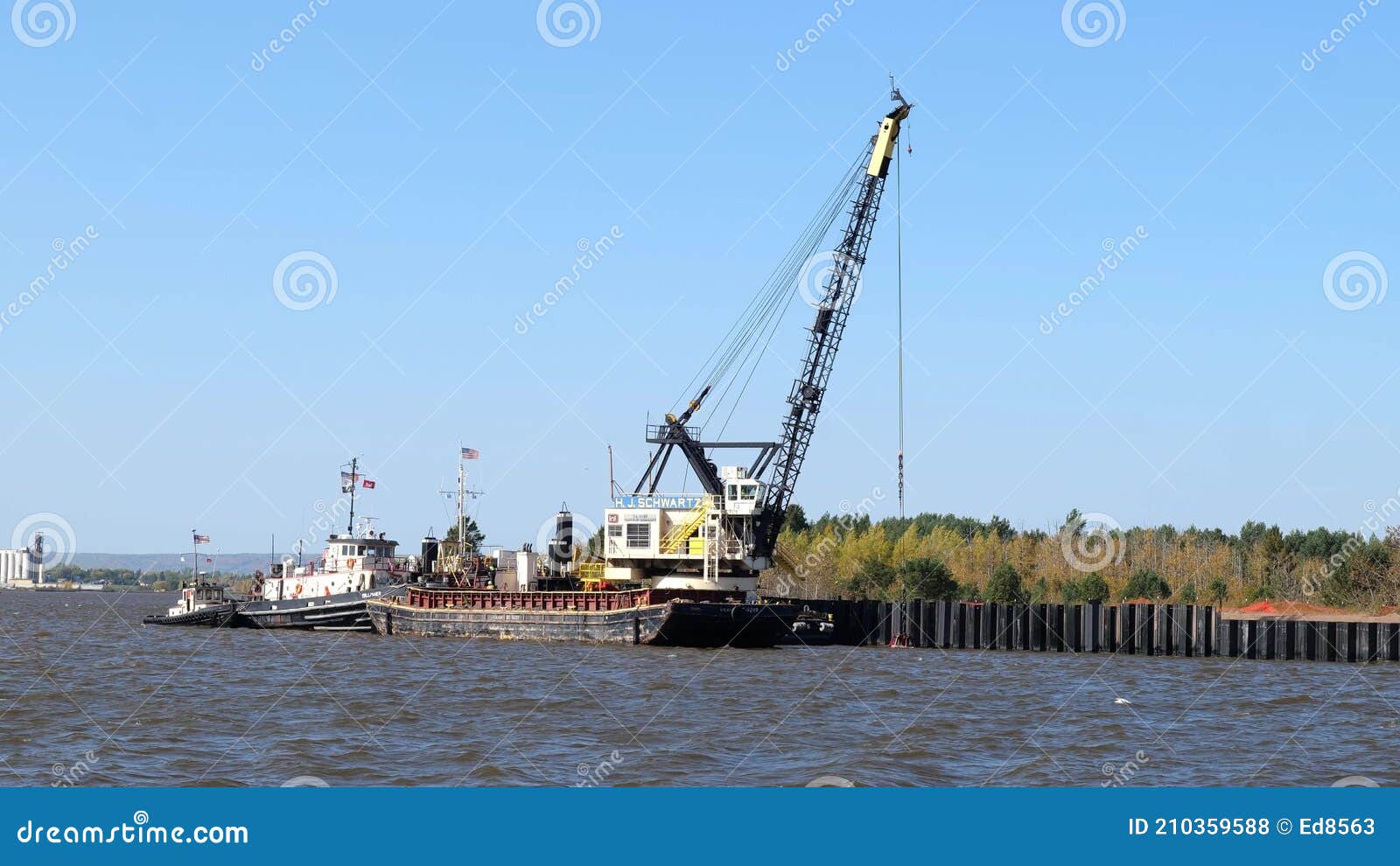 DULUTH, MN - 5 OCT 2020: Working Crane on a Floating Dredging Barge ...