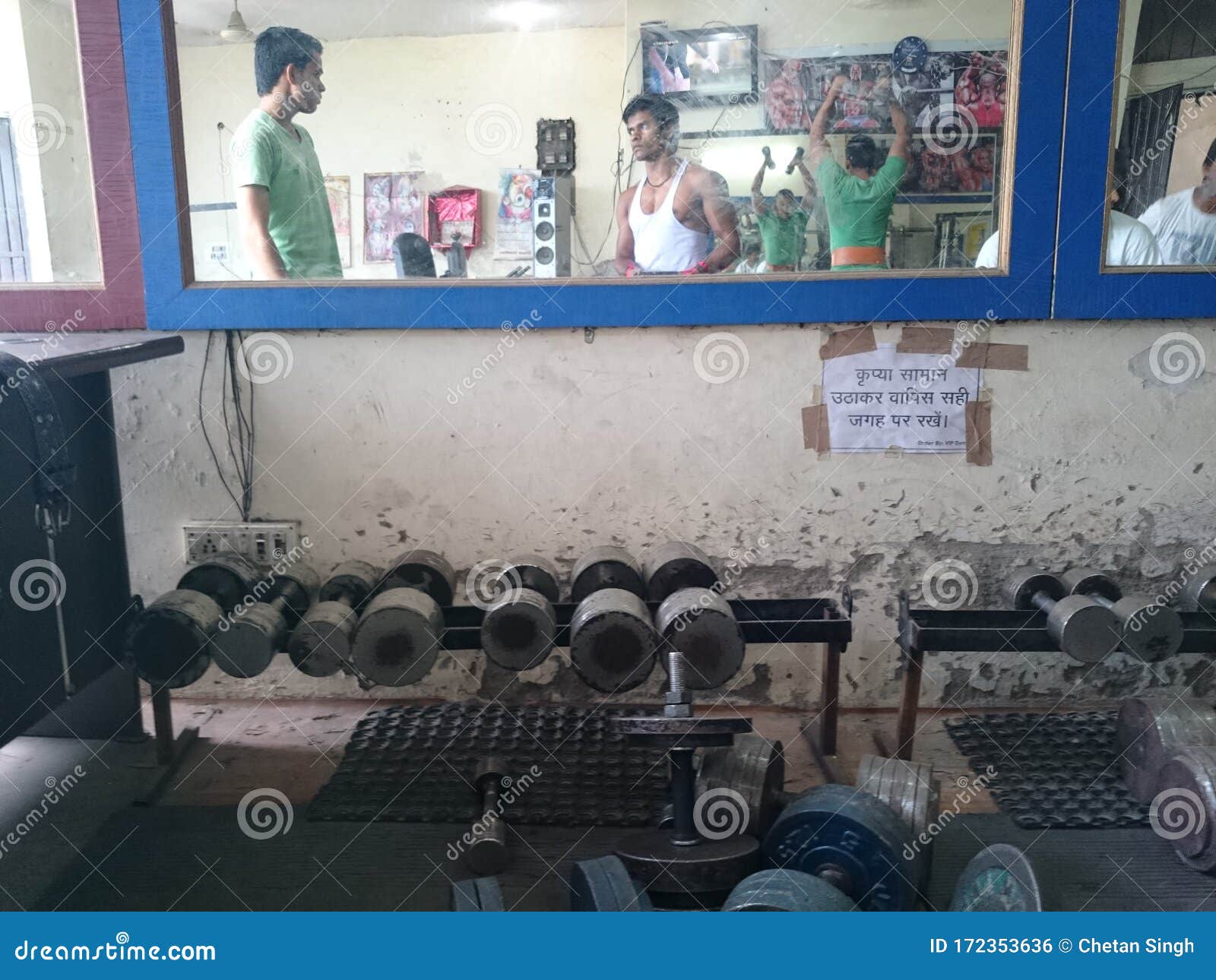 Dumble in gym editorial photo. Image of heavy, dumble - 172353636