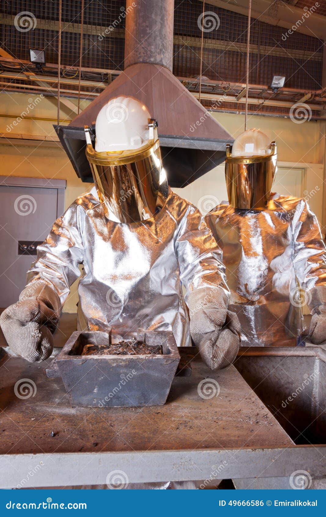 Dump gold bullion editorial photo. Image of bullion, ingot - 49666586