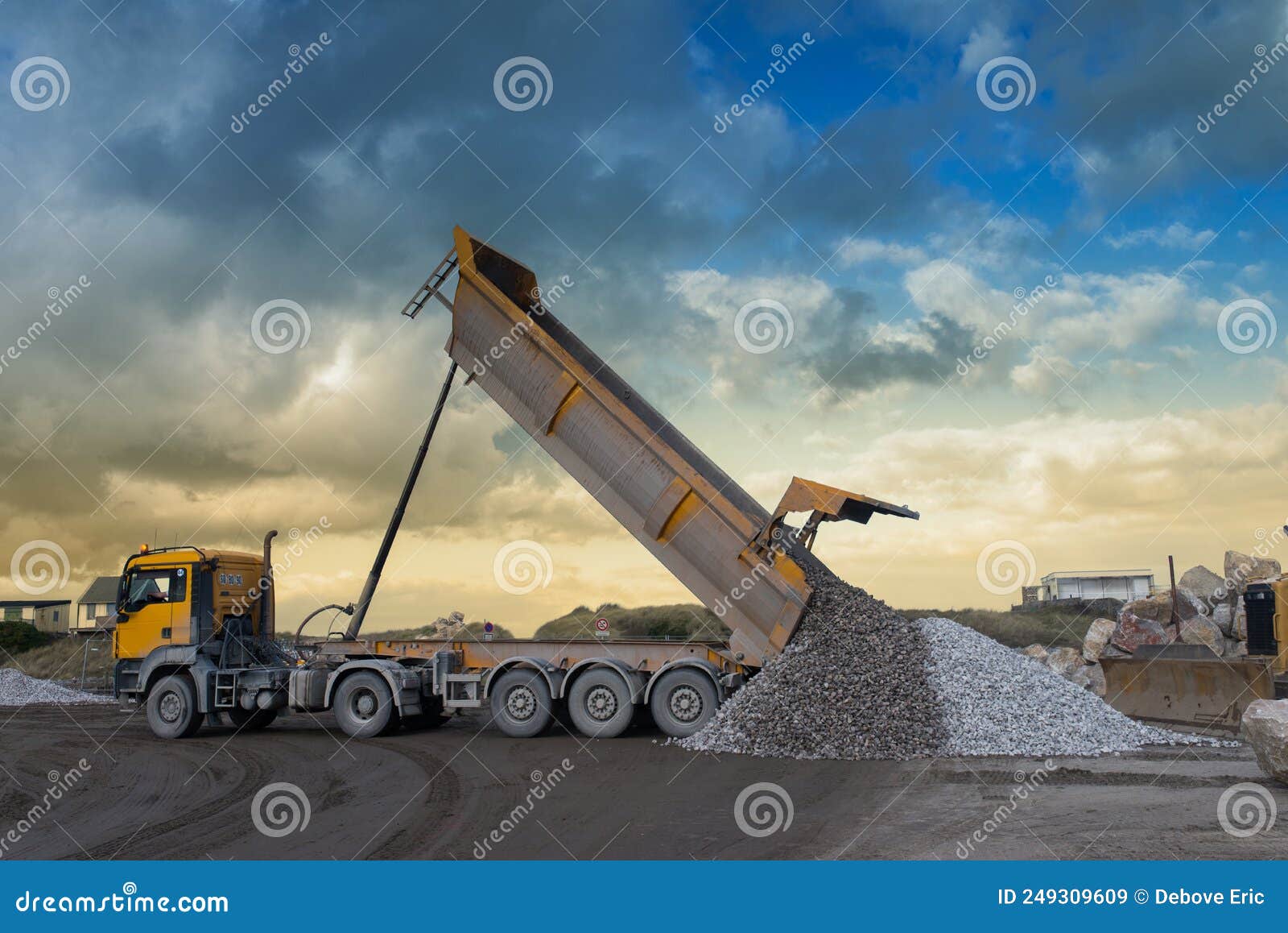 Dump Truck Unloading