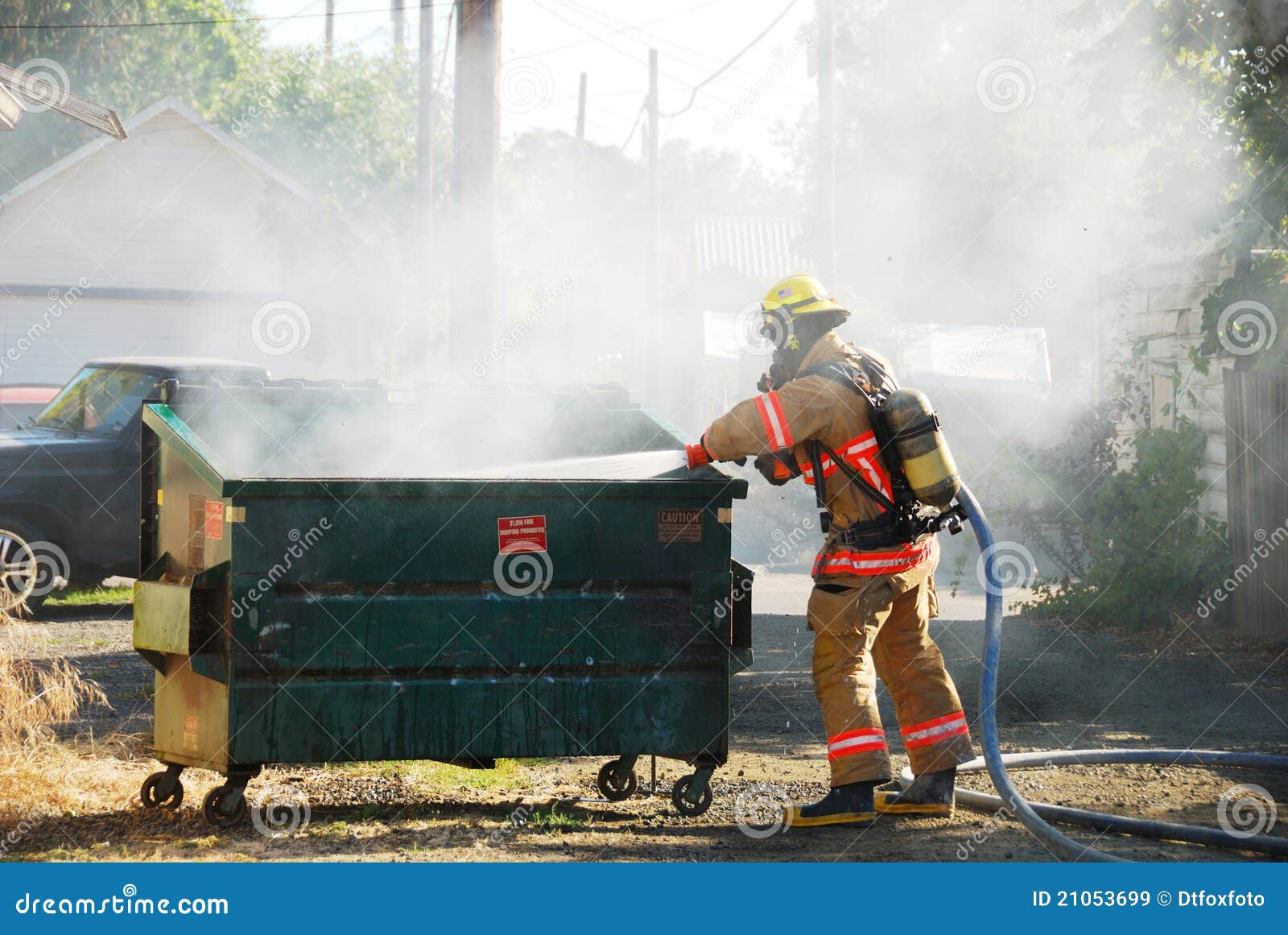 Dumpster Fire stock image. Image of recycling, garbage - 21053699