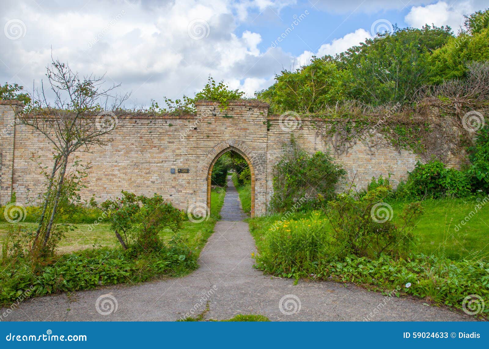Dun raven Castle garden stock image. Image of entrance - 59024633