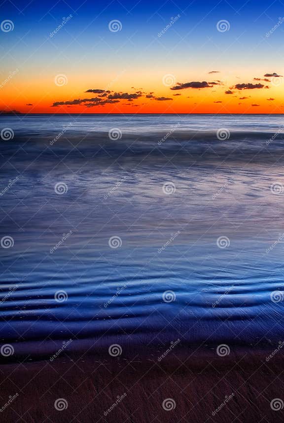 Dunas azules foto de archivo. Imagen de arena, marea, azul - 7330724